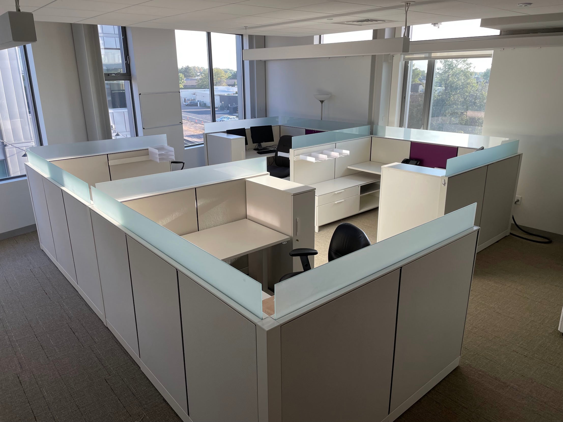 Cubicles, Workstations & Desks – LCOF