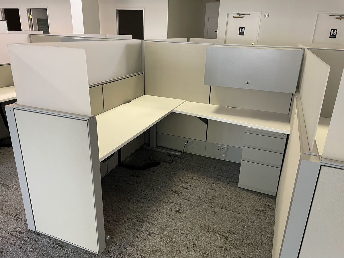 Haworth Compose Cubicle System 6x6' - 16 available – LCOF