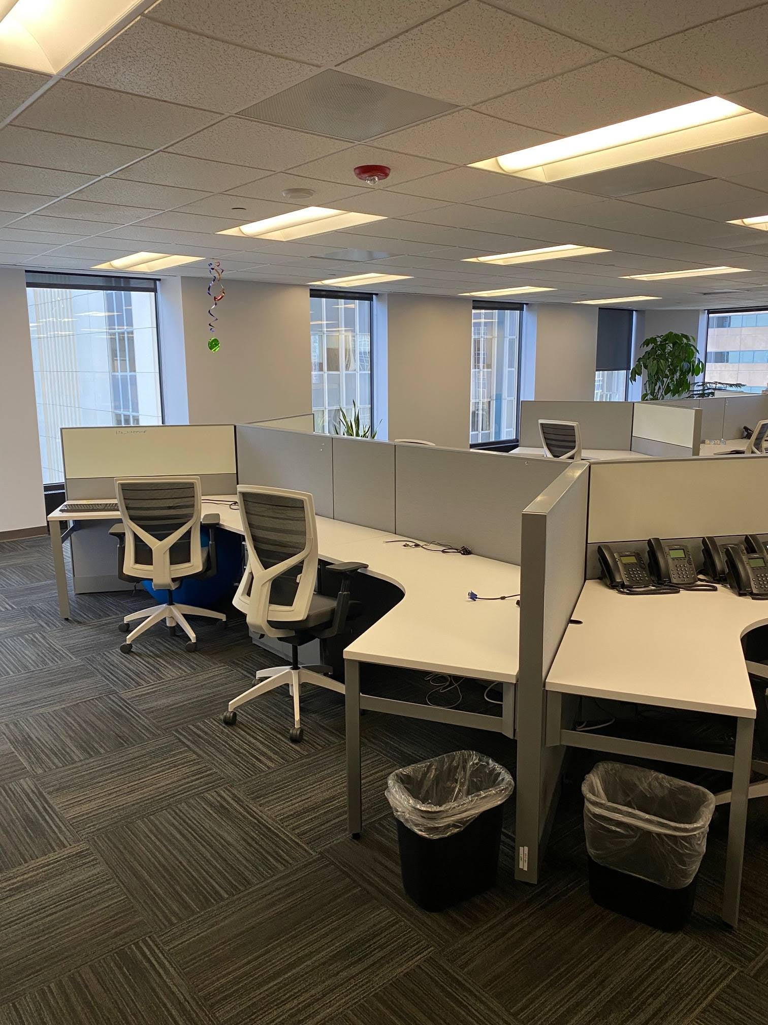 Cubicles, Workstations & Desks – LCOF